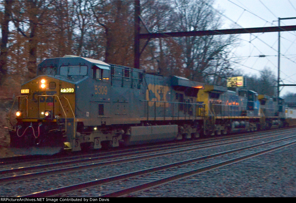 CSX ES40DC 5309 leads Q034-26